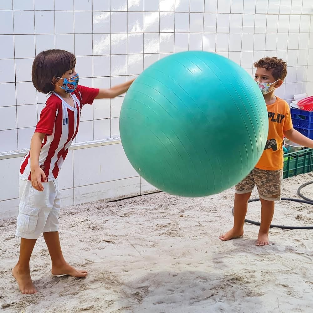 Diversão, alegria e movimento: Tempo Complementar do Colégio Apoio